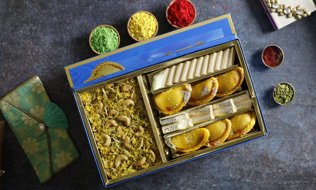 Holi Box - ChhappanBhog